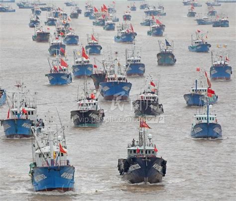浙江舟山：千舟竞发 出海开捕 人民图片网