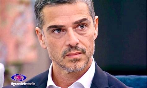 Grande Fratello Walter Nudo Dalla Parte Di Massimiliano “più Sei Luce