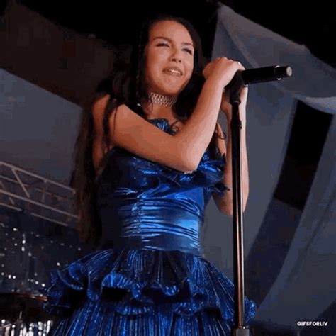 Olivia Rodrigo  Olivia Rodrigo Jiminsour ค้นพบและแชร์ 