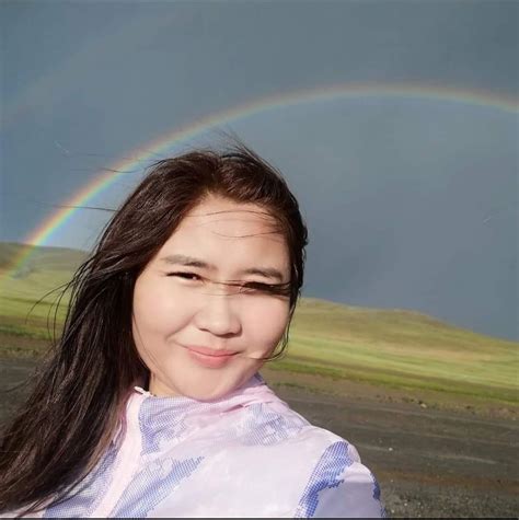 Чадамжийн ХоринНэгдүгээрЗуунд амжилттай ажиллаж амьдрахад Soft зөөлөн болон Hard хатуу