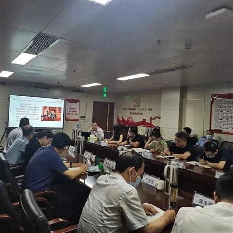 市行政审批服务局举办党史专题讲座发展教育内容