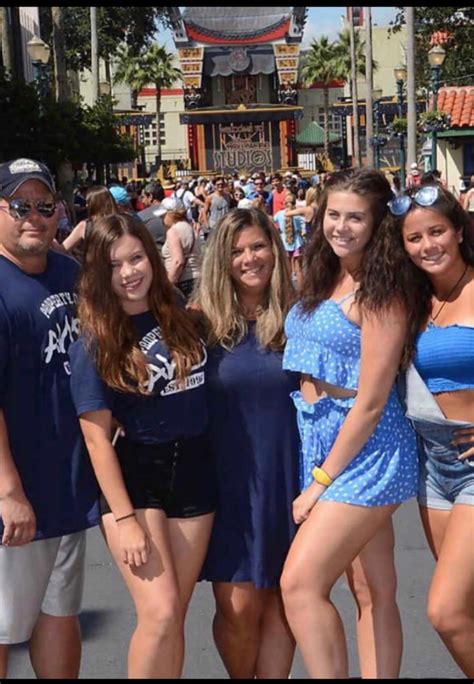 Husband Throws Wife Surprise ‘drive By 50th Birthday