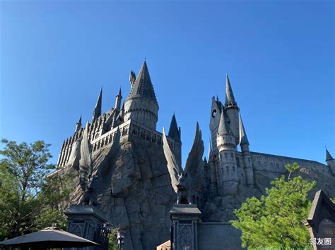 大部分娱乐也在室内，哈利波特禁忌之旅，火种之源，侏罗纪大冒险啥的，温差太大，还好肉厚，还有冰沙 回龙观社区网