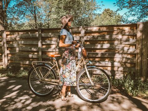 Идеи для фото с велосипедом для девушки на природе