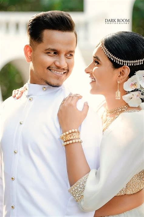 එහෙනම් කොල්ලෝ උබත් බැන්දා👩‍ ️‍👨 සුභ මංගලම් වේවා🥰 Viral Status Shorts Youtubeshorts Srilanka
