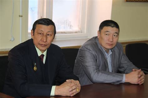 МАЛЧДАД ТУСЛАХ АЯНД ДАРХАНЧУУД ӨРГӨНӨӨР НЭГДЭЖ БАЙНА