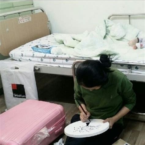 아인대장 서민갑부에 나온 캘리그라피작가 Omg 😳 Instagram