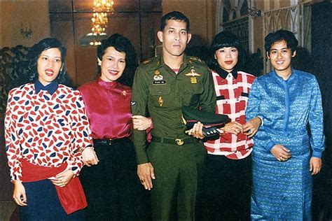 พระบรมฉายาลักษณ์ สมเด็จพระบรมราชชนนีพันปีหลวง แบบฉบับหาชมยาก