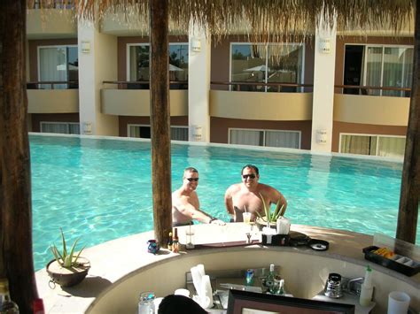 Cabo Villas Photo Swim Up Bar Redweek