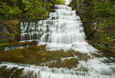 Hector Falls On Seneca Lake Ny [oc] [2400x1636] R Earthporn