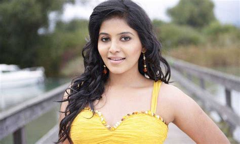 Actress Anjali Wiki Biography Age Photos Movie Wikimylinks