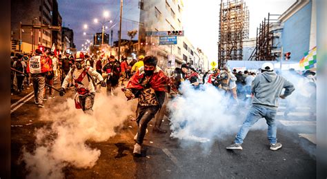 Marchas En Lima Qu Causan Los Gases Lacrim Genos En Nuestros Cuerpos Toma De Lima