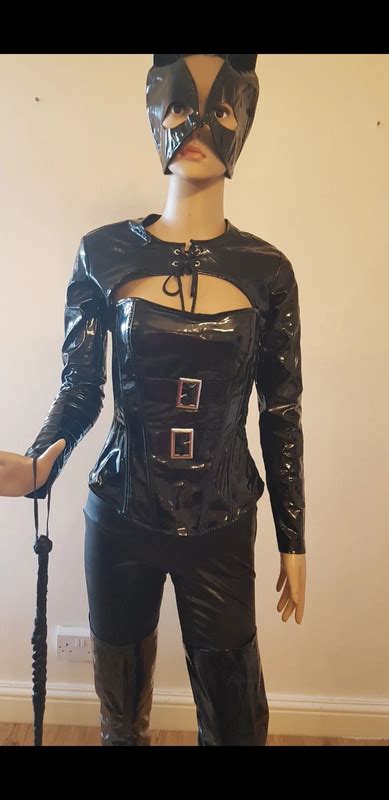 Deluxe Sexy Black Adult Masked Faux Leather Catwoman Halloween Costume