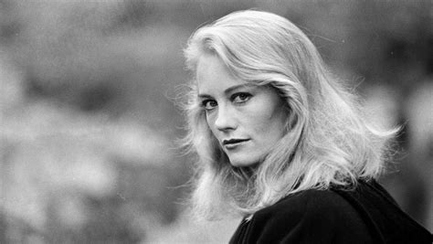 Σίμπιλ Σέπερντ Αγνώριστη η 74χρονη πρωταγωνίστρια της σειράς Αυτός