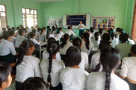 ချောင်းဆုံမြို့နယ် ကရင်ဝင်းစိန် အ ထ က ခွဲ ကျောင်းတွင် လူကုန်ကူးမှုတားဆီးကာကွယ်ရေး အသိပညာပေးဟောပ