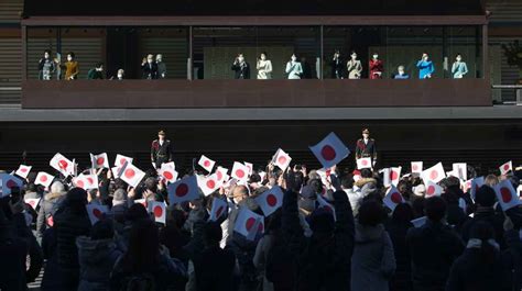 動画天皇陛下安らかで良い年になるよう3年ぶり新年一般参賀 愛子さま初めてお出まし 産経ニュース