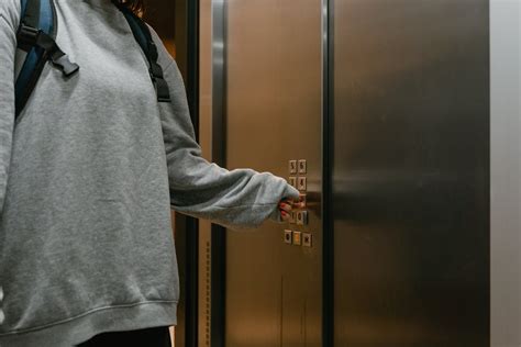 Common Elevator Problems And How We Fix Them