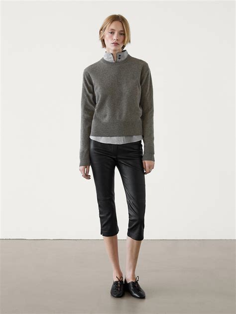 Cashmere Wool Crew Neck Jumper · 그레이 블랙 블루 그린 원색 비젼 · 스웨터와 가디건 Massimo Dutti