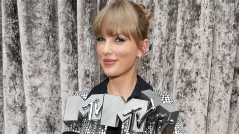 Taylor Swift Arrasa En Los MTV EMAs ABC Noticias