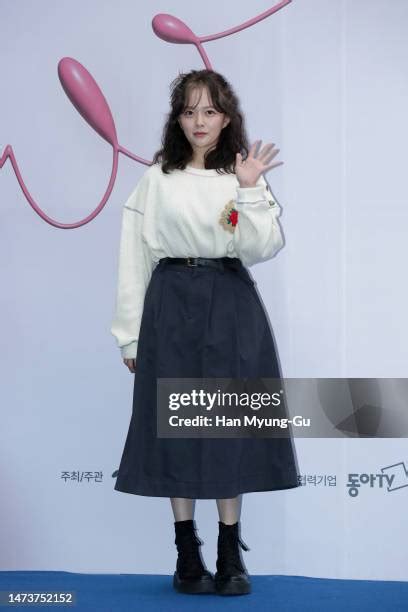 Seoul Fashion Week Korean Actress Photos And Premium High Res Pictures