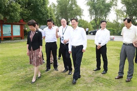 李亚平调研太湖安全度夏与城区水环境治理工作提出三个确保力争早日呈现碧波美景