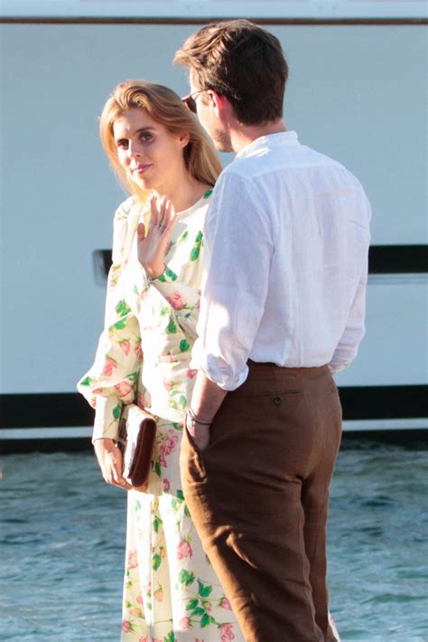 Princess Beatrice Vacations With Husband Edoardo Mapelli Mozzi In Me Em Dress