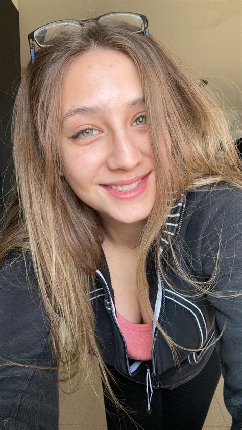 Selfie From Yesterday Because Sundays Are For Being Lazy R Selfie