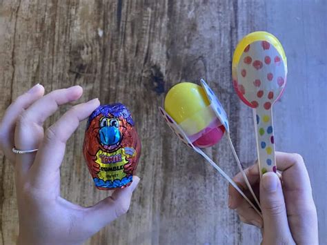 Make Yowie Surprise Inside Maracas Yowie World