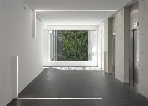 Richard Meier Designs Offices With Horizontal Louvres And Vertical Gardens
