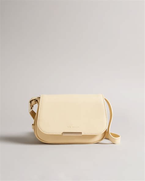 小資女買包包不心痛！5大海外必買歐美輕奢品牌推薦！ Buyandship（台灣）