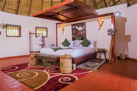 Tilenga Safari Lodge Back To The Source Tours
