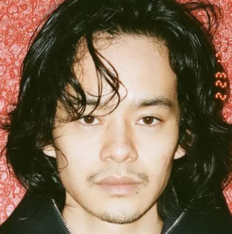 池松壮亮は河合優実のブレイクで結婚が遠のく？交際歴がまだ浅く恋人関係が楽しい時期！