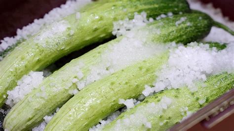 오이에 소금을 부어 보세요 1년 내내 먹는 밥도둑 반찬이 됩니다 네이버 Tv