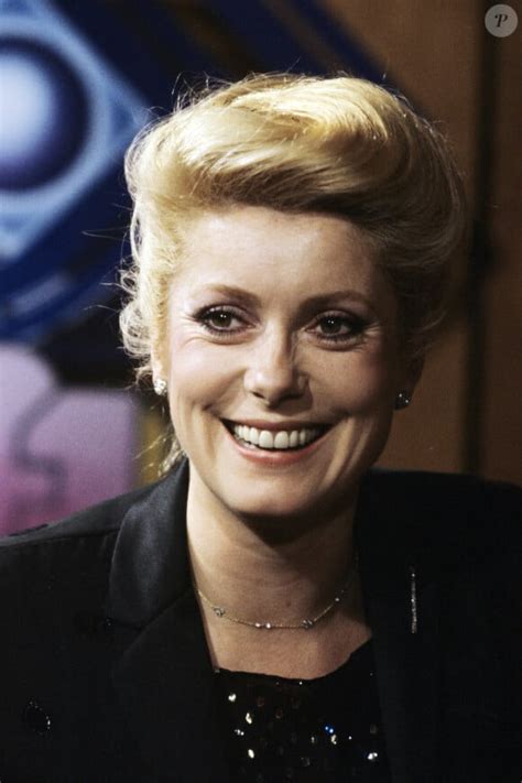 Catherine Deneuve Les Plus Belles Photos De Jeunesse Dune Icône Du Cinéma Qui Ne Sest Jamais