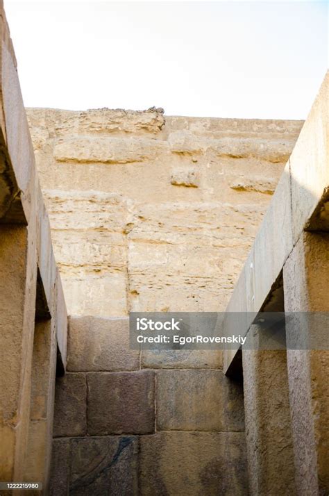 이집트의 피라미드와 스핑크스 고대의 위대한 문화와 유산 역사적인 고대 온 인류의 역사와 유산 고대의 숨겨진 지식과 전제 고대 인류와 과거 문명의 기술 0명에 대한 스톡 사진