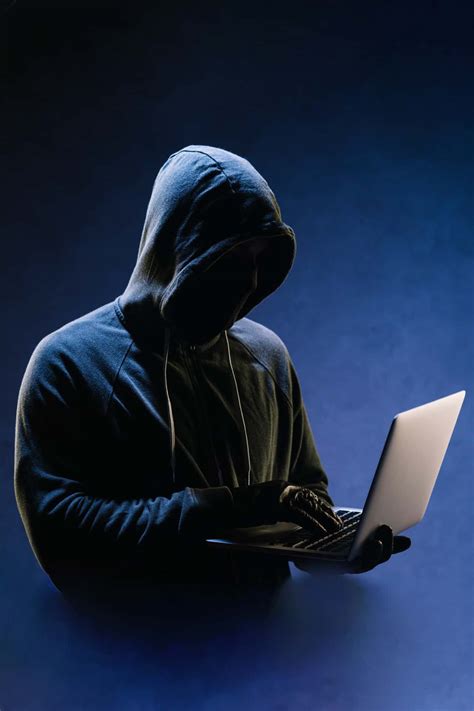 Download Me The Skilled Hacker