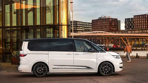 Vws Hybrid Multivan Offers All Wheel Drive And Climate Control News