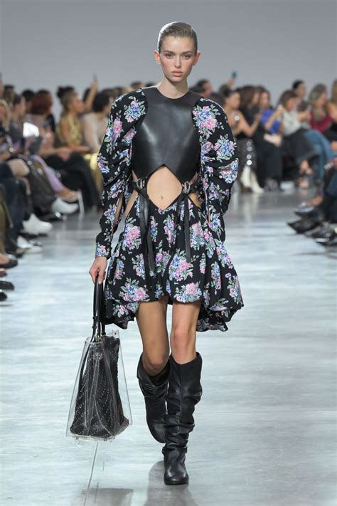 Rabanne Spring 2025 Ready To Wear Runway Fashion Show And Collection