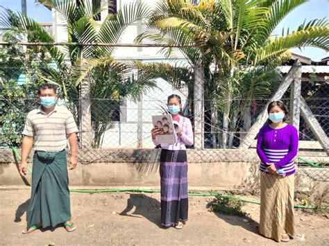 မယ်စဲ့မြို့နယ်တွင် ကိုဗစ် ၁၉ ရောဂါ ကြိုတင်ကာကွယ်ရေး အသိပေးနှိုးဆော် Information And Public