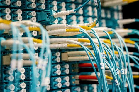 Mengenal Kabel Fiber Optik Fungsi Kelebihan Serta Kekurangannya