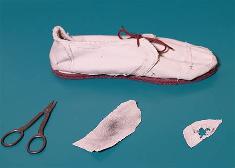 Disposable Canvas Layers Rejuvenate Model 1 Shoes By Lou Moria