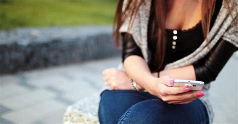 Tips Para Enviarle Mensajes Sexys Sin Morir En El Intento