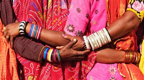 Women Traditional Clothing Bing Wallpaper Download
