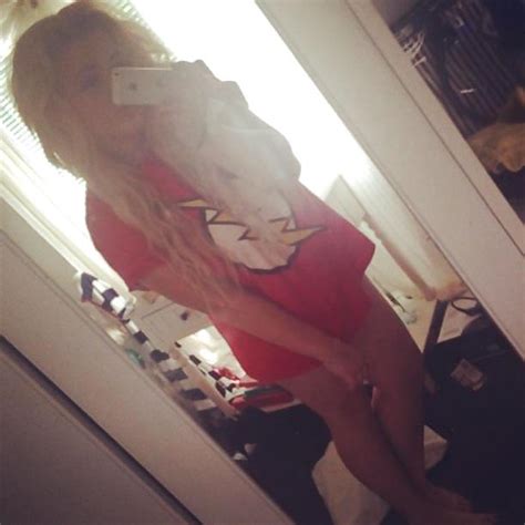 Meeee Porn Pictures Xxx Photos Sex Images 1971780 Pictoa