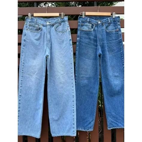 งานพร้อมส่งไม่ต้องรอ ‼️กางเกงยีนส์ ใส่ได้ทั้งหญิงและชาย แต่งขาดสวยๆ งานรีเมค ผ้ายีน มีไซส์ 23 39