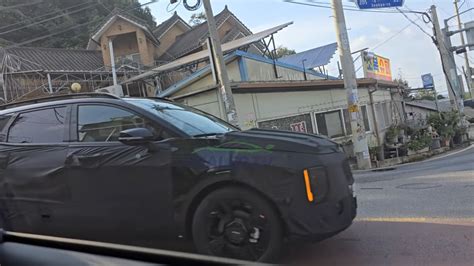 처음 포착된 기아 스포티지 페이스리프트 그래비티 위장막 차량 오토스파이넷