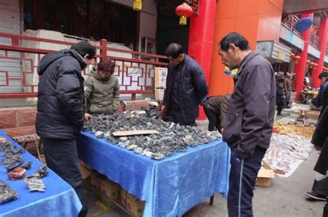 捡石头也可以致富？这些地方能捡到值钱的石头，有些能卖上百万！