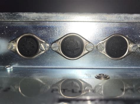 Weird Analog Audio Outputs Raudio