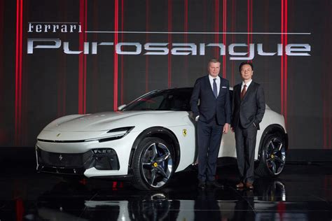 페라리 첫 4도어·4인승 푸로산게 韓 상륙…가격은 5억원대 전자신문