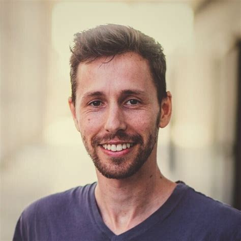 Benchmarking Website Traffic Guide 2025 Data Similarweb